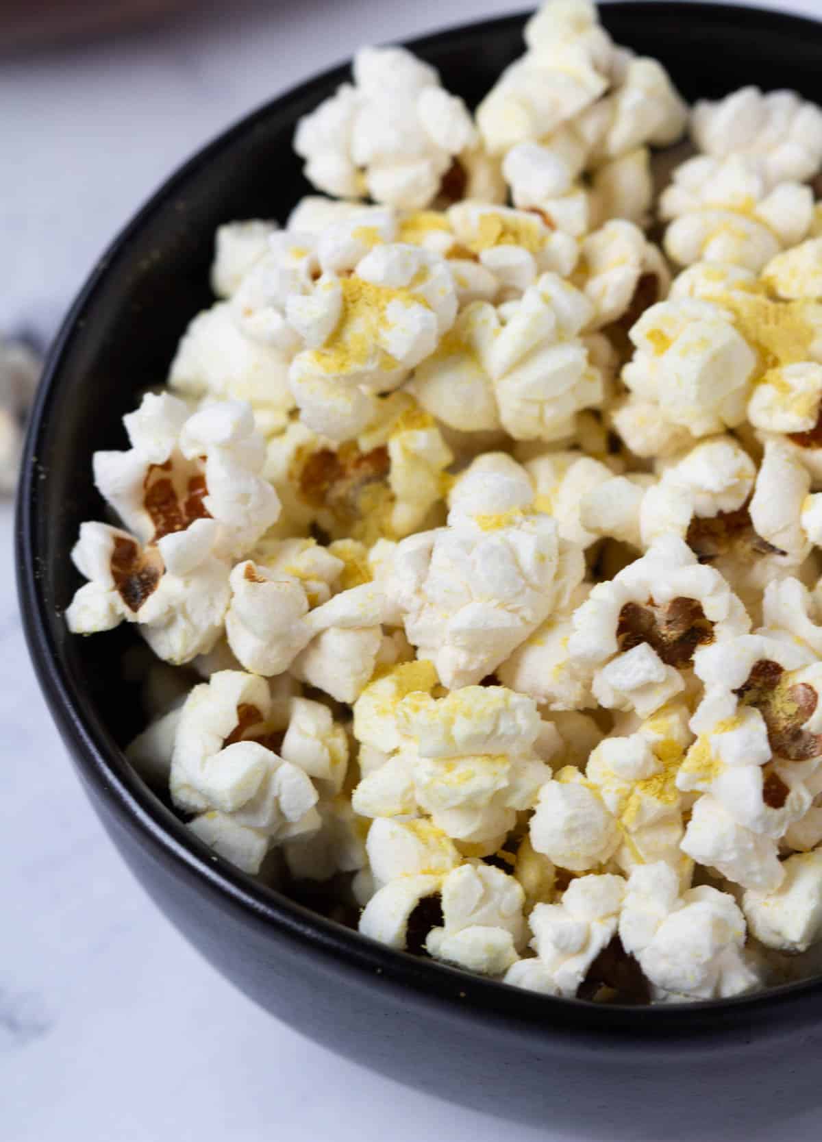 Vegan Popcorn: Salted, Cheesy, and Kettle Corn - Keeping the Peas